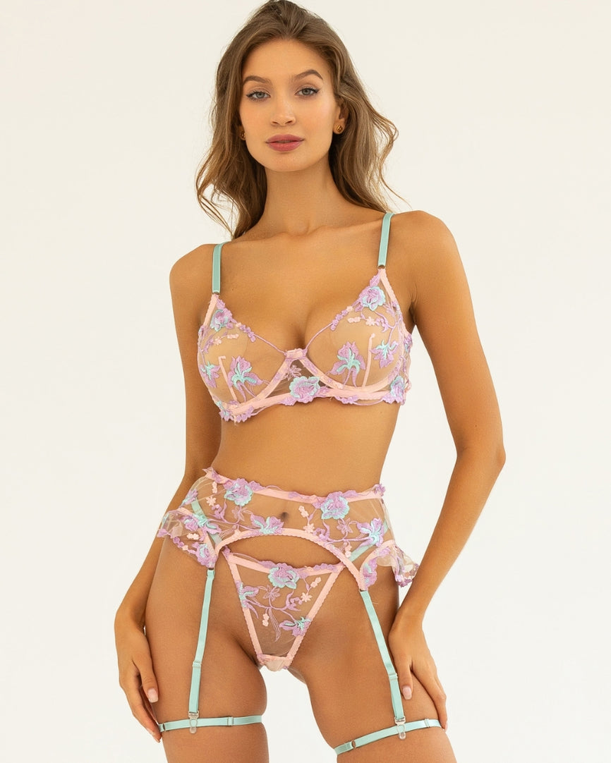 New Arrivals – Lace & Lush